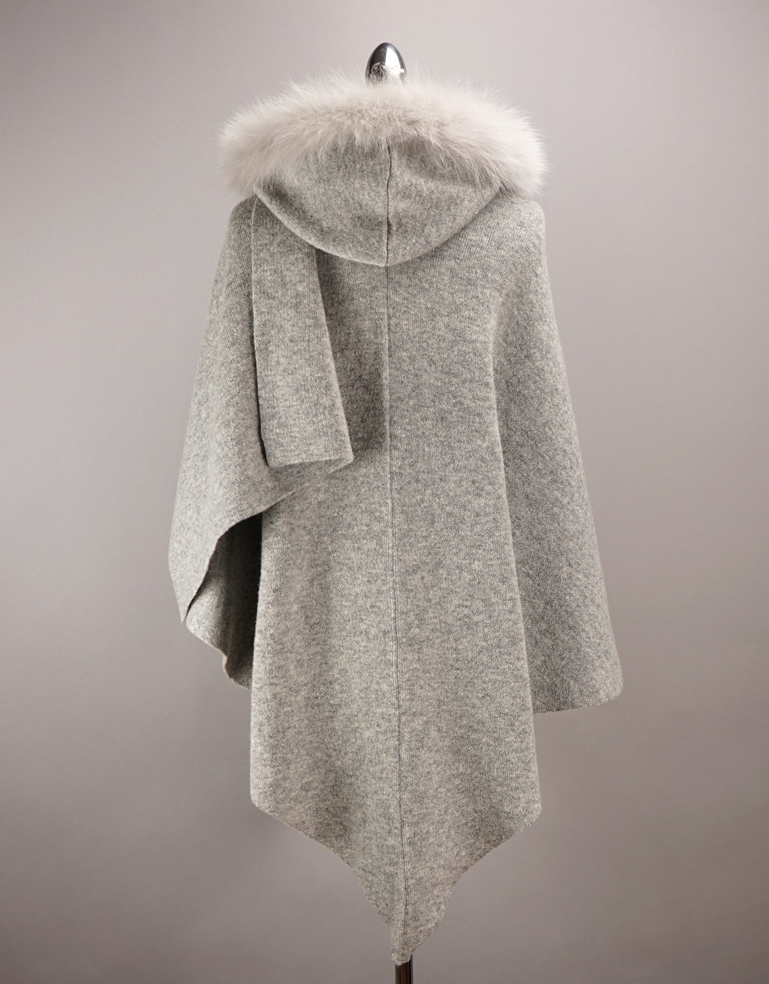 Hooded Wrap with Loop "Pull Thru" - Light Grey - Snowflake