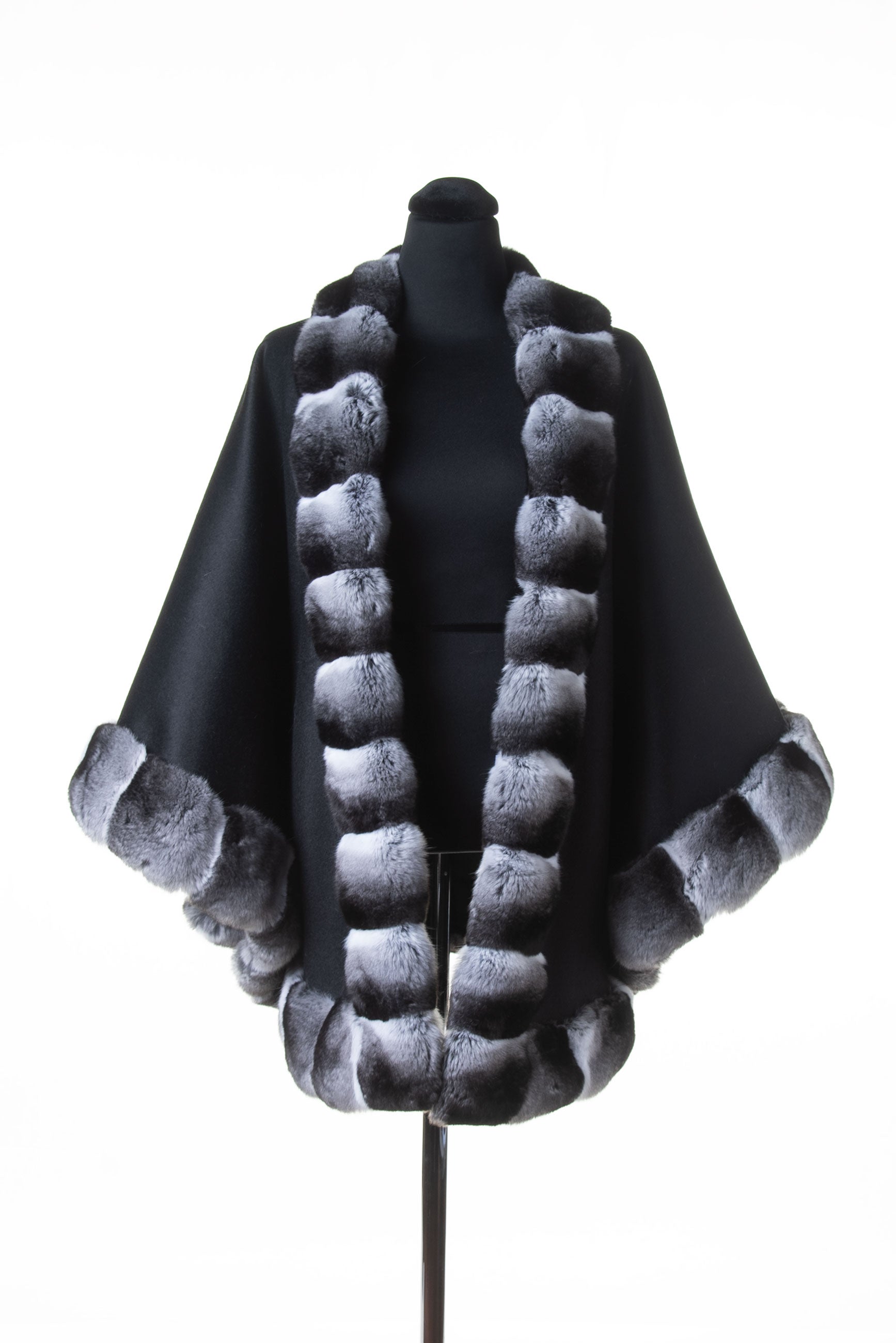 Chinchilla Trimmed Cashmere Medium Round Cape - Snowflake