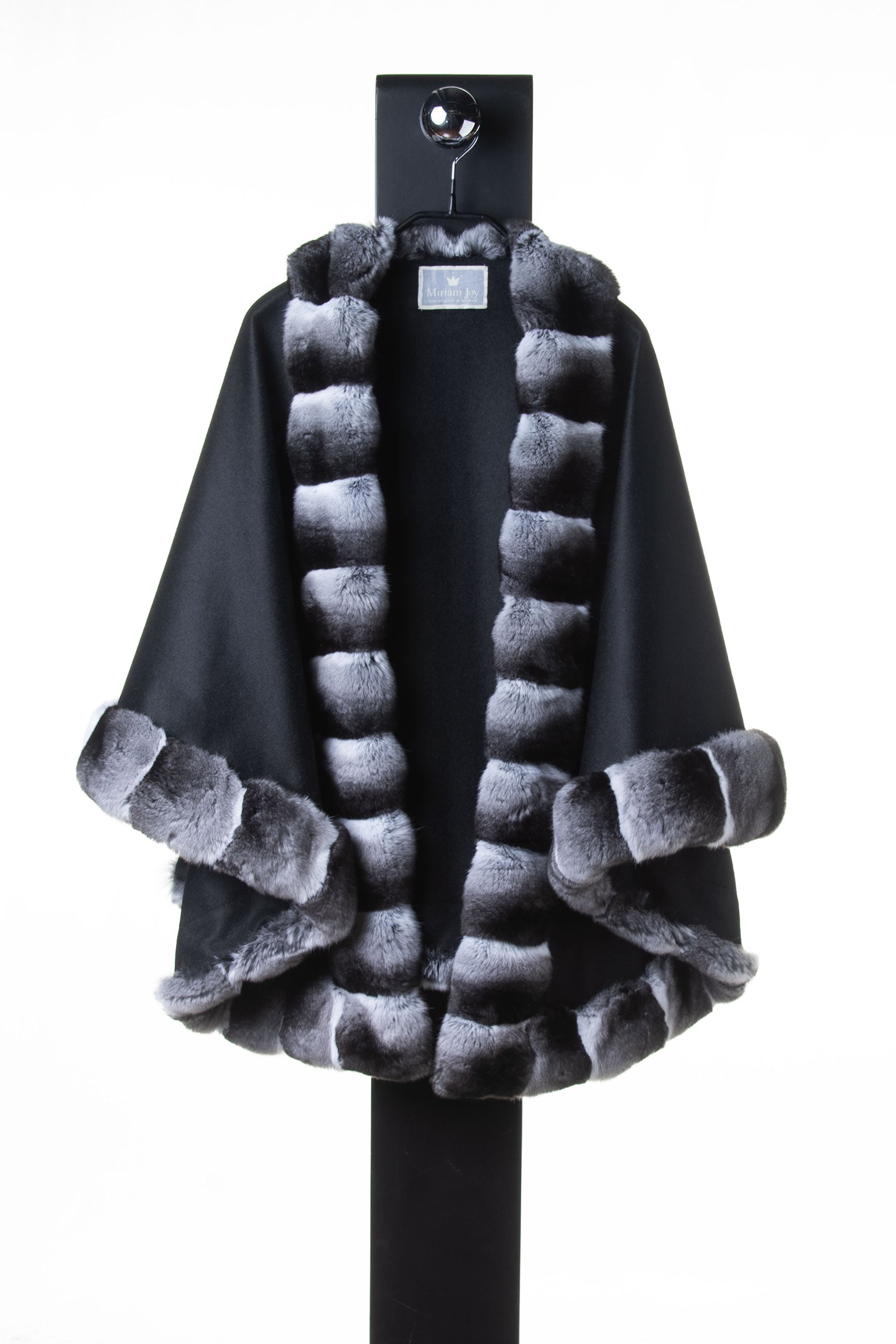 Chinchilla Trimmed Cashmere Medium Round Cape - Snowflake