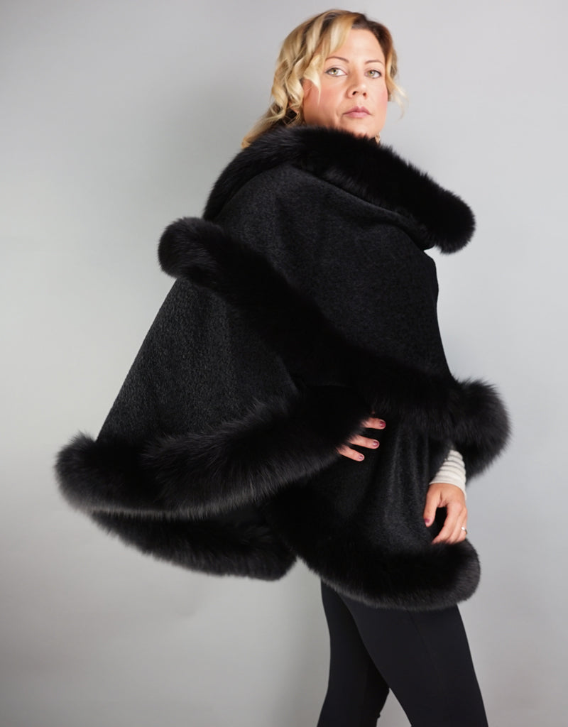 Alpaca Blend Medium Cape- Beige - Snowflake